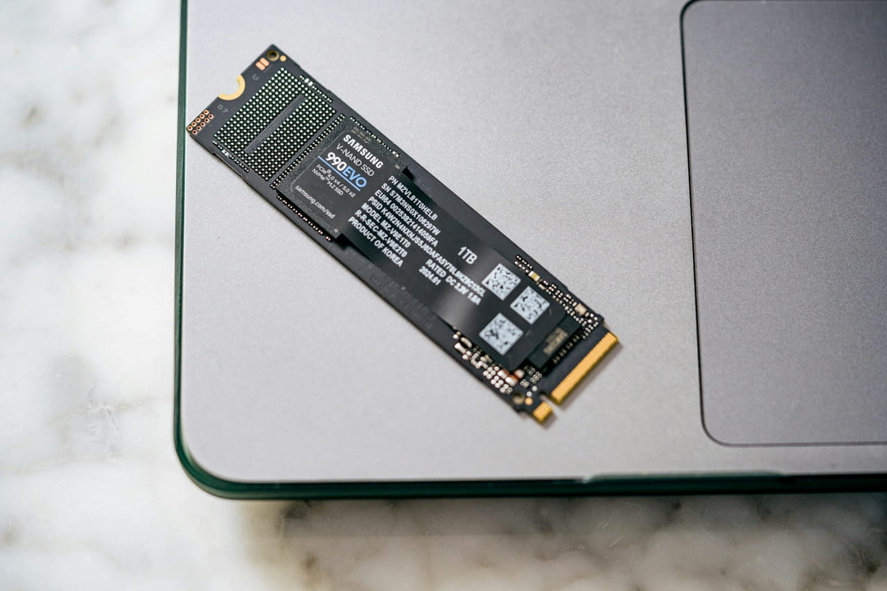 Was ist eine SSD? Vorteile, Unterschiede & Einbau erklärt